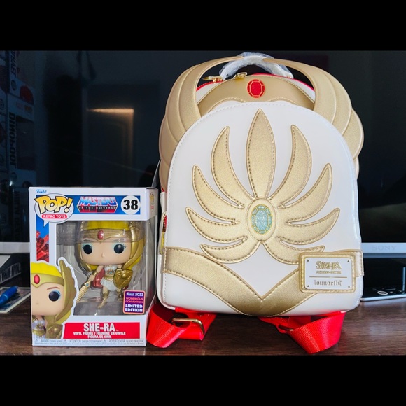 Funko | Other | Limited Edition Wondercon 222 Shera Funko Pop And ...